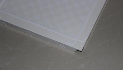 Cina 0,6 millimetri dell'hotel del soffitto di alluminio artistico delle mattonelle con rivestimento UV straniero in vendita
