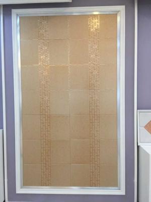 Cina Il soffitto artistico falso della decorazione piastrella il metallo con i modelli semplice 325 x 325mm in vendita