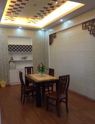 China Painéis de teto artísticos da casa da liga de alumínio com teste padrão de flor à venda
