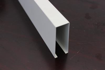 Cina Le mattonelle commerciali a forma di U di alluminio del soffitto lineari cadono giù le mattonelle del soffitto in vendita