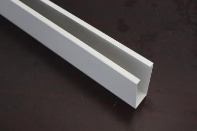 Cina Le mattonelle commerciali a forma di U di alluminio del soffitto lineari cadono giù le mattonelle del soffitto in vendita