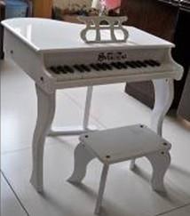 China 37Key Mini Grand Toy Wooden Piano Set / Mini Piano Set For Kids With Stool W37 for sale