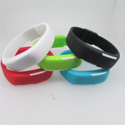 China Fashion Silicone Mens Touch Screen Led Digital Sports Wrist Watch factory