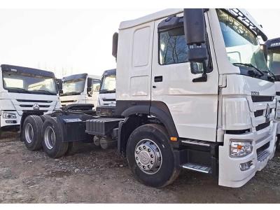 Cina 30-50 ruota del trattore 10 di Ton Truck Tractor Head 375hp Howo 371 in vendita