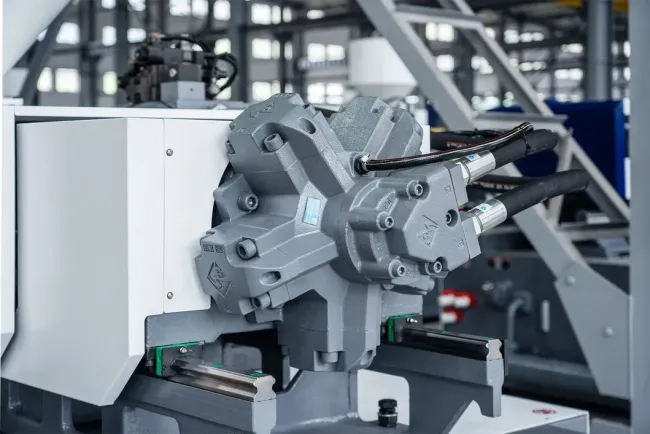 Precision Engineering Victory Injection Molding Machine for High-Standard Products