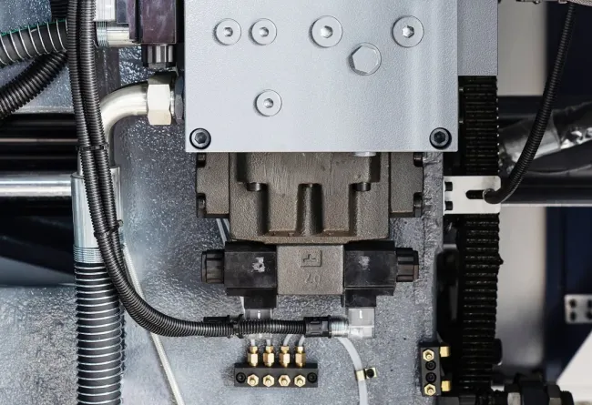 Precision Engineering Victory Injection Molding Machine for High-Standard Products