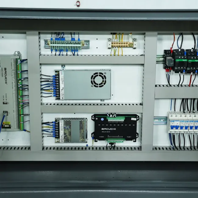Strengthened Improved Injection Molding Equipment for Locking Technology