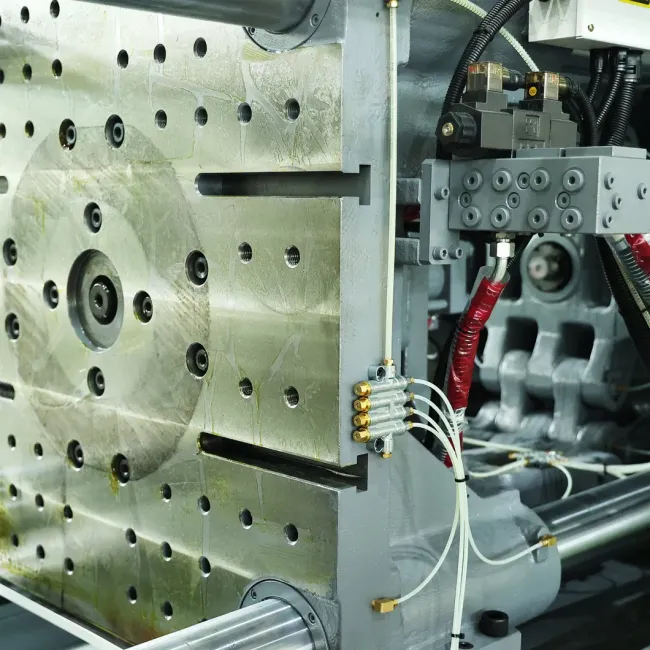 Enhanced Evenly Distributed Injection Molding Equipment for Dry Cycle