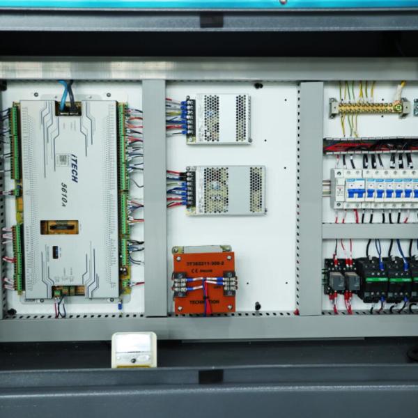 Quality Energy-Saving Servo-Powered High Efficiency Injection Molding Machine for sale