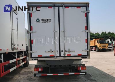 Cina SINOTRUCK Howo 4x2 ha refrigerato i camion per carne 266hp in vendita