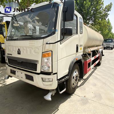 China China Howo Tanque camión de agua 4x2 camiones de agua ligera 10cbm camión de rociador de agua for sale