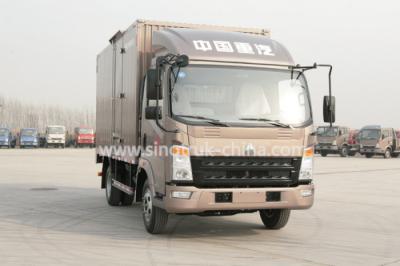 China 4x2 Euroii Howo 7000kg Refrigerated Box Truck With Yunnei Engine And 6 Triangle Tire for sale