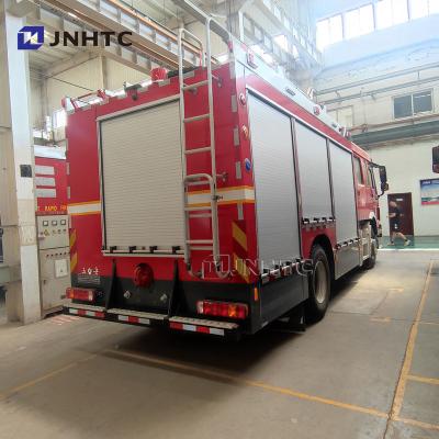 Cina HOWO 18m Alto braccio 4x2 12000l Grande flusso di salvataggio di incendio camion dei pompieri in vendita in vendita
