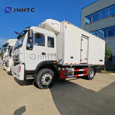 Cina Vendita a caldo HOWO 6 ruote 4x2 Piccolo camion frigorifero manuale camion contenitore refrigerato in vendita