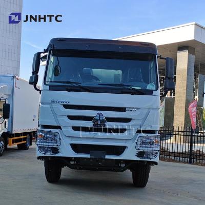 Cina HOWO 4X2 340HP Intelligent Bitumen Spreader Equipaggiamento per la spruzzatura di asfalto in vendita