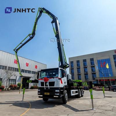 Cina Sinotruk Pesante 47m 6X4 Montato Pompa di calcestruzzo camion con miscelatore a disco idraulico in vendita