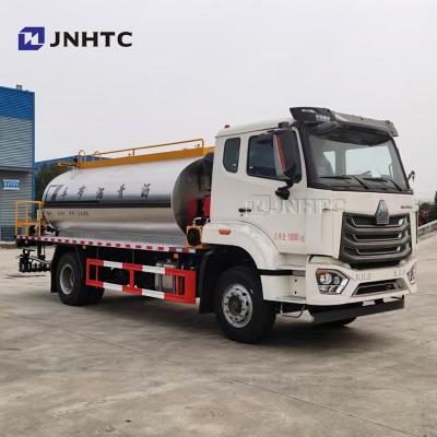 Cina Camion spruzzatore di asfalto HOWO NX 4X2 2206HP in vendita in vendita