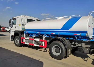 Cina 266hp liquido dei camion di serbatoio di combustibile dell'acqua di Sinotruk 10cbm 4 * 2 con il condizionatore d'aria in vendita