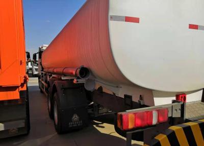 Cina il camion di serbatoio di combustibile di 371hp 6x4 SINOTRUK HOWO A7 10 spinge la capacità 21cbm in vendita