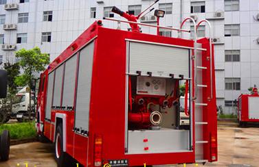 Cina Camion dei vigili del fuoco 4x2 251hp - serbatoio di acqua di salvataggio del camion 6m3 del combattente di fuoco di 350hp SINOTRUK HOWO in vendita
