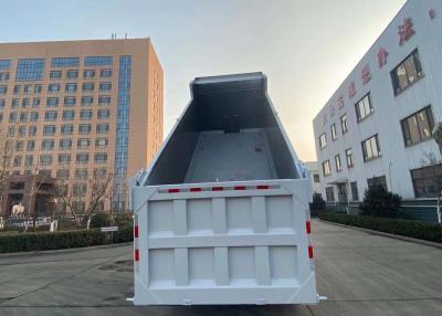 Cina Autocarro con cassone ribaltabile cubico del tester di Tipper Dumper 20 dell'autocarro con cassone ribaltabile di tonnellata 6X4 di Sinotruk HOWO 40 in vendita