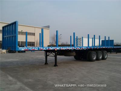 Cina Rimorchio del letto piano di SINOTRUK 3 Axle Flatbed Trailer Log Wood con la colonna dritta in vendita