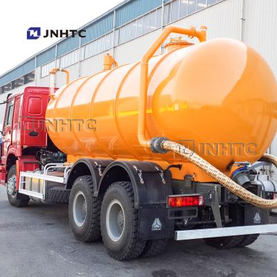 Cina Pulizia di vuoto del camion cisterna 12cbm-22cbm di aspirazione delle acque luride di HOWO 6X4 Euro2 in vendita