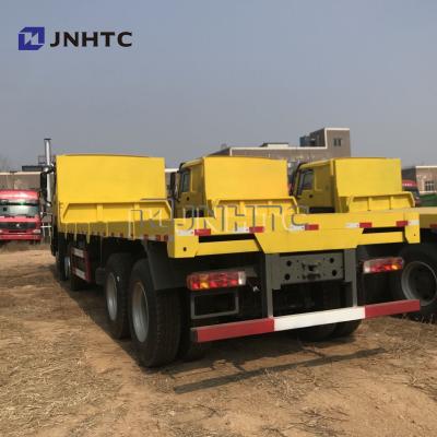 Cina Escavatore Transport Truck di SINOTRUK 8*4 22-30 Ton Concave Flatbed Transport Truck in vendita