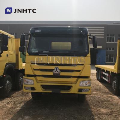 Cina Escavatore Transport Truck di SINOTRUK 8*4 22-30 Ton Concave Flatbed Transport Truck in vendita