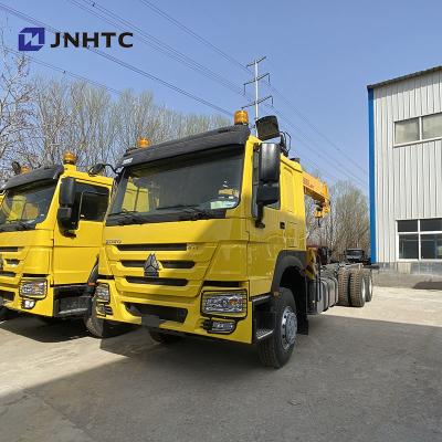 Cina Ruote 12 Ton Straight Arm di Sinotruk Crane Boom Truck 6x4 10 in vendita