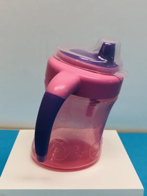 Cina Tazza di Sippy del bambino da 7 once in vendita