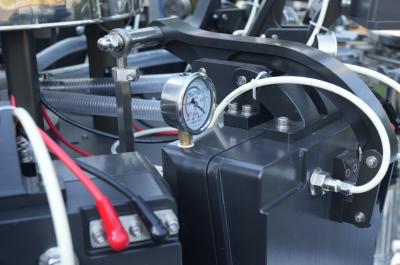 China Máquina de embalaje de bolsas rotativa prefabricada para filtro de aire de grado alimenticio y detección de la presencia de bolsas en venta