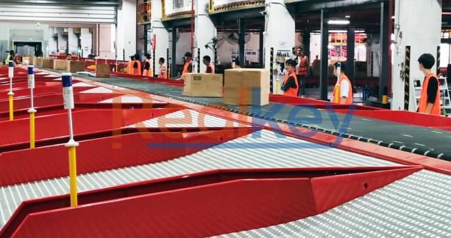 Narrow Belt Sorter in operation