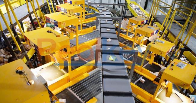 High Capacity Cross Belt Sorter in operation