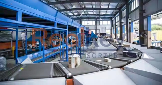 Circular cross belt sorter in operation