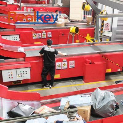 中国 双方向伸縮コンベアシステム 高耐久性 省力化 時間節約 販売のため