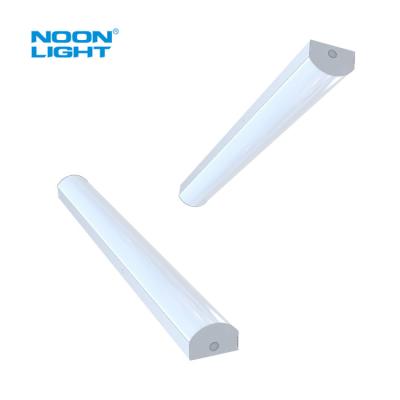 Cina Moderne luci a LED per scale 100-347VAC Voltaggio di ingresso 12W/18W/25W/40W 50000 ore di durata in vendita