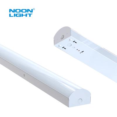 Cina Lampade per scalinate a LED con angolo di raggio di 120° 1600LM - 5260LM 12W - 40W Power Pendant/Surface Mounting per luminoso in vendita