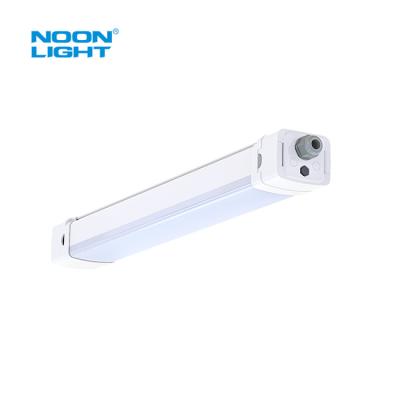 Cina Fabbricazione ad alta luminosità a LED a vapore stretta 30-40-60W di grado industriale con angolo di raggio ampio di 120° Voltaggio di ingresso AC 100-277V CRI 80 in vendita