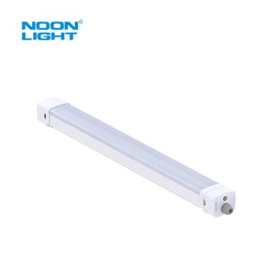 Cina CCT Selectable LED Vapor Tight Fixture con sensore di movimento e lente congelata in vendita