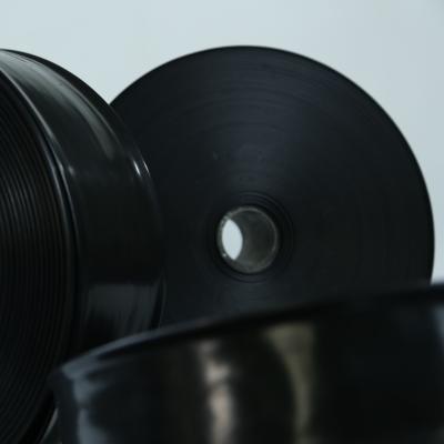 Cina Risparmio d'acqua Flat Lay Irrigation Hose Double Layer Radius 2m-9m in vendita