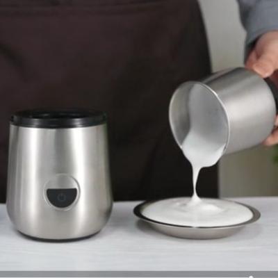 Cina 2 in 1 caffè Bean Milk Frother Multi Functional utilizzi la macchina automatica del caffè dei semi 200W in vendita