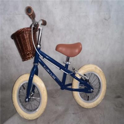 Cina Modello Bambini Balance Bike No Pedal Bambini Bike 6.5KG Peso lordo Capacità di carico 105kg in vendita