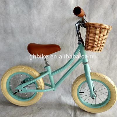 Cina Bici di allenamento per bambini da 12 pollici senza pedale per coreano KC Standard leggero 4 kg Bambini Bici giocattolo in vendita