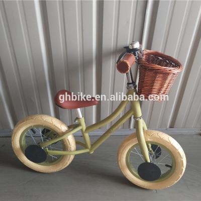 Cina Bici di allenamento per bambini da 12 pollici senza pedale per coreano KC Standard leggero 4 kg Bambini Bici giocattolo in vendita