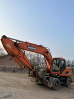 China High Efficiency Engine 20 Tons Wheeled Excavator Doosan 210W-7 for sale