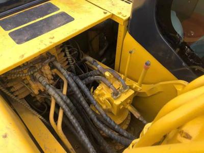 Cina PC220-7 Escavatori Komatsu usati con velocità di oscillazione di 11,7 giri al minuto e altezza totale di trasporto di 3015 mm in vendita