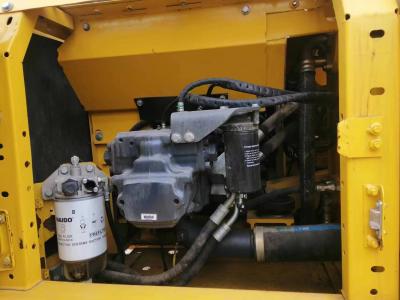 China Veelzijdige gebruikte Komatsu graafmachine met een emmercapaciteit van 0,8 m3 Maximale graafdiepte 6620 mm Te koop