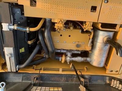Cina Escavatori CAT di seconda mano con lunghezza del rammento di 5700 mm e peso operativo di 20930 kg in vendita