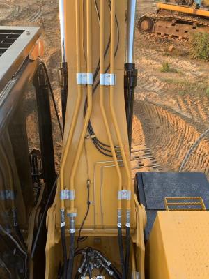 Cina Escavatori CAT di seconda mano con lunghezza del rammento di 5700 mm e peso operativo di 20930 kg in vendita